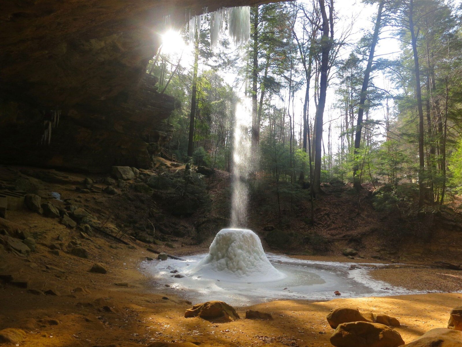 Ash Cave - Ohio’s Largest Recessed Cave - Discovering Hocking Hills